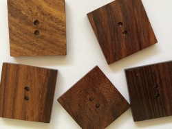 Wooden buttons | bamboo | wood | toggle | TextileGarden