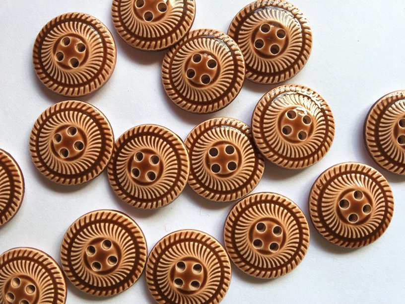 Buttons | polyester buttons | toggle | TextileGarden