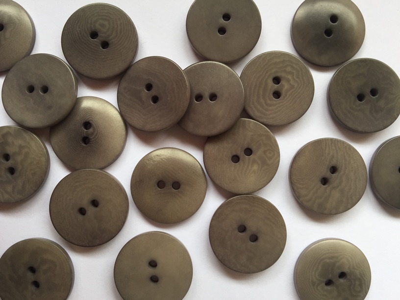 Corozo buttons | tagua | vegetable ivory | TextileGarden