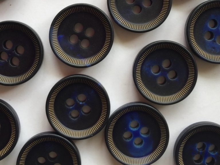 Horn & bone buttons | TextileGarden