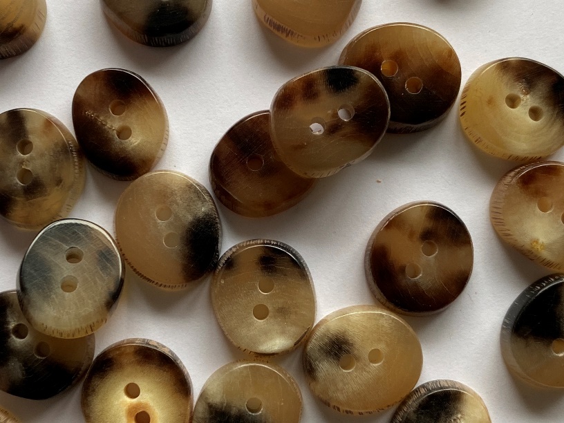 Horn & bone buttons | TextileGarden