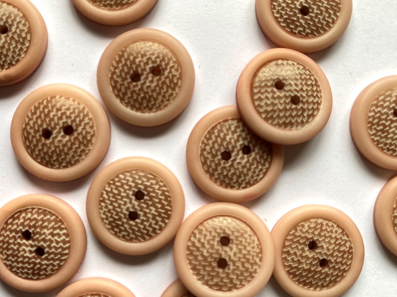 Corozo buttons | tagua | vegetable ivory | TextileGarden