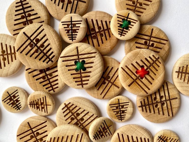 Wooden buttons | bamboo | wood | toggle | TextileGarden