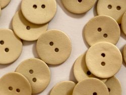 Shell buttons | buttons | TextileGarden
