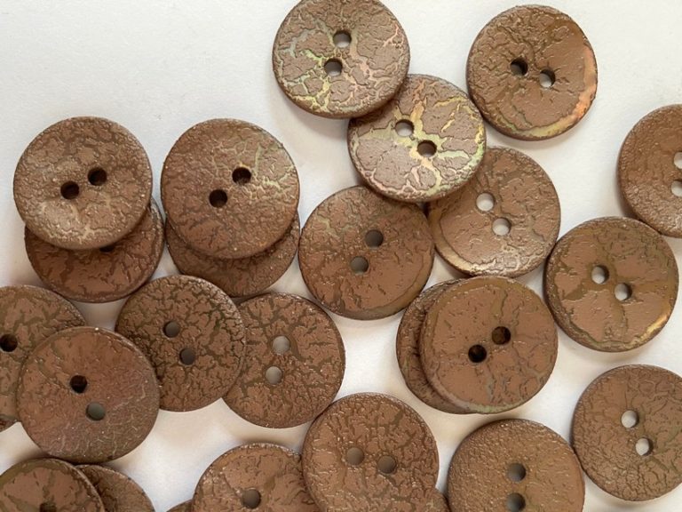 Shell buttons | buttons | TextileGarden