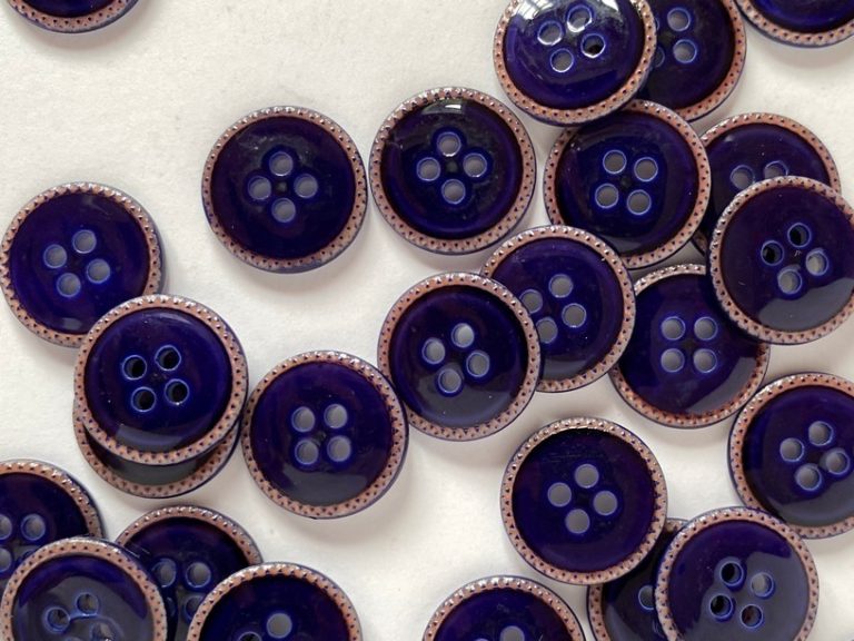 Shell buttons | buttons | TextileGarden