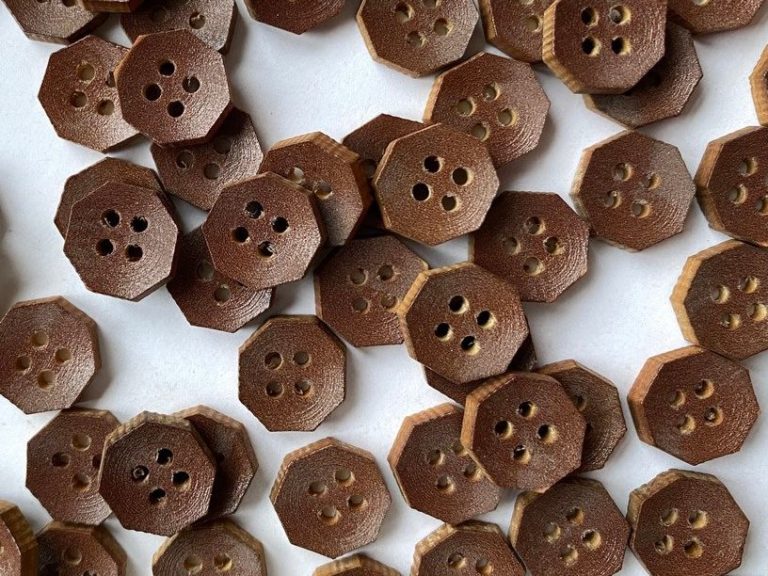Wooden buttons | bamboo | wood | toggle | TextileGarden