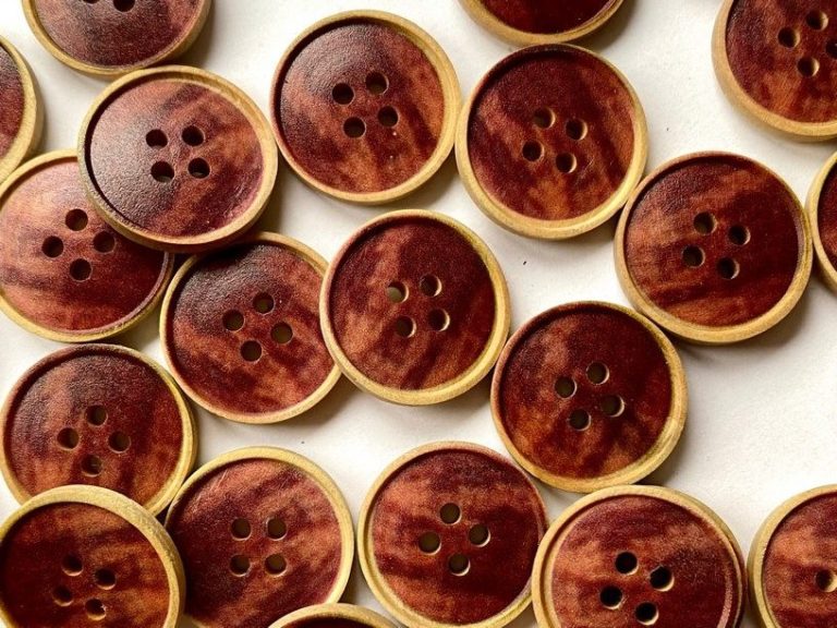 Wooden buttons | bamboo | wood | toggle | TextileGarden