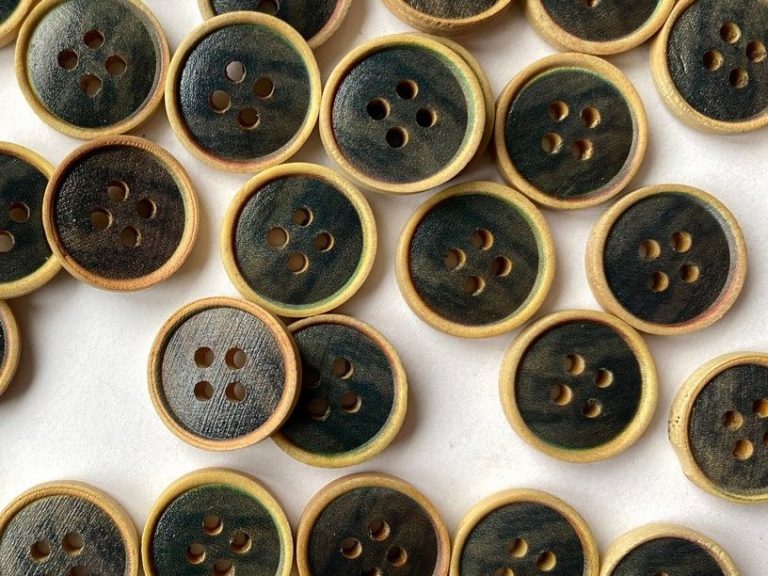 Wooden buttons | bamboo | wood | toggle | TextileGarden