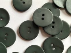 Shell buttons | buttons | TextileGarden