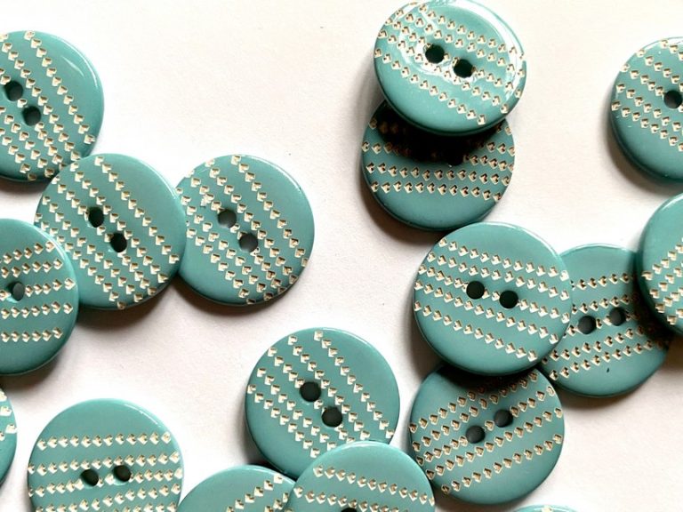 Shell buttons | buttons | TextileGarden