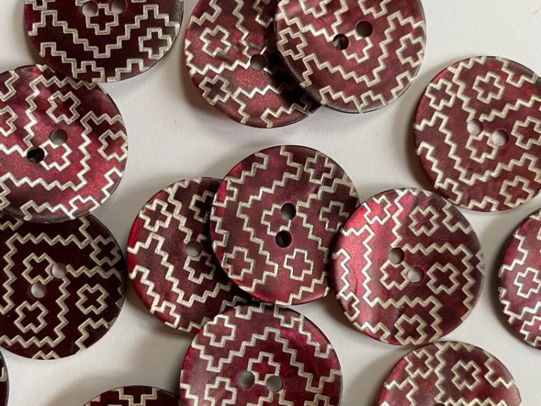 Shell buttons | buttons | TextileGarden