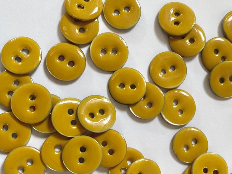 Shell buttons | buttons | TextileGarden