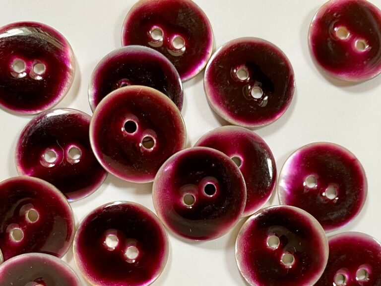 Shell buttons | buttons | TextileGarden